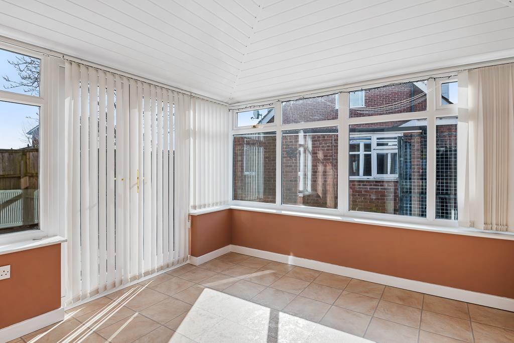 Oak Tree Drive, Sydney, Crewe – CW Estate Agents